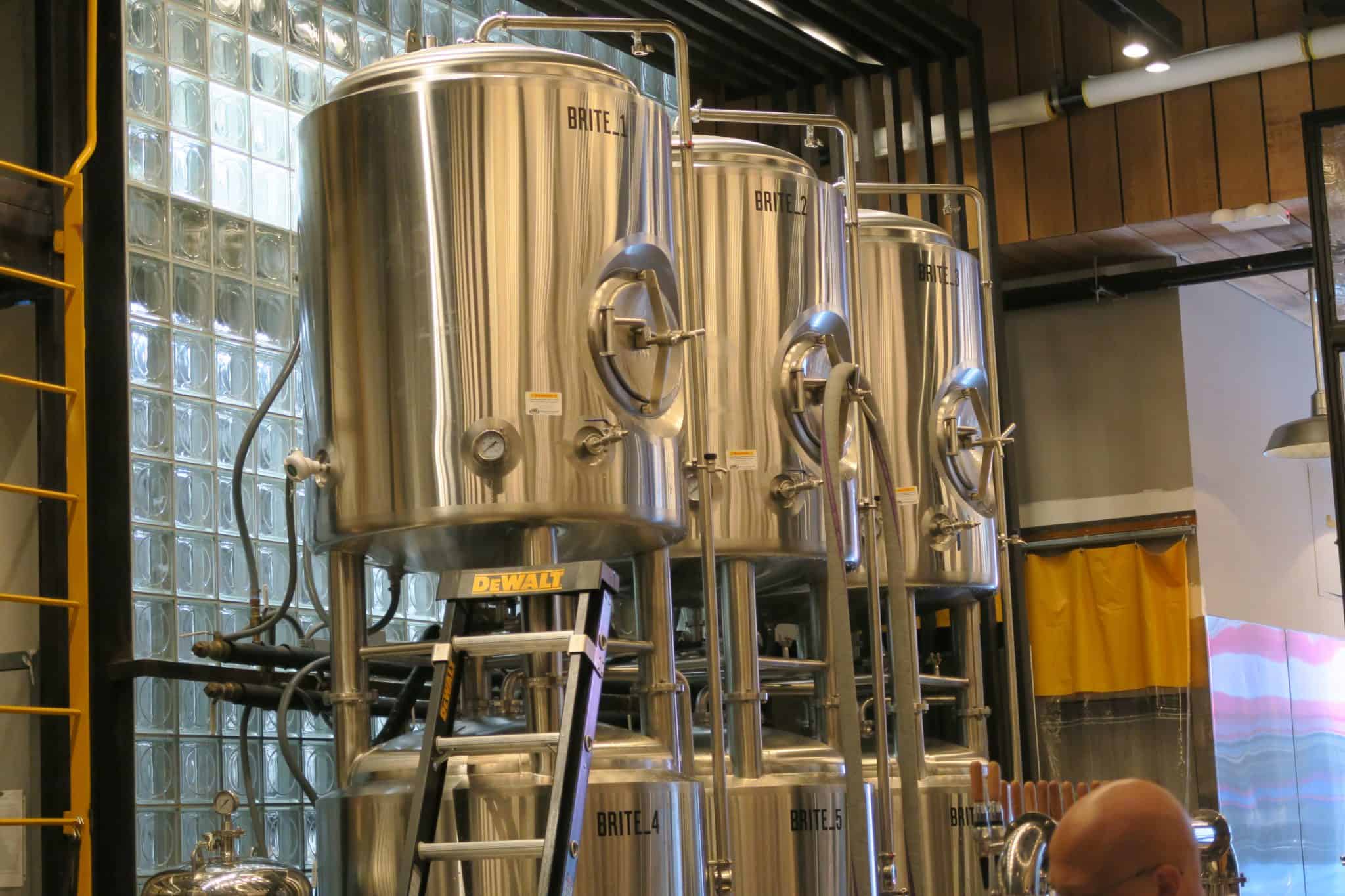 A Visit to a Brewpub - The Old Growler